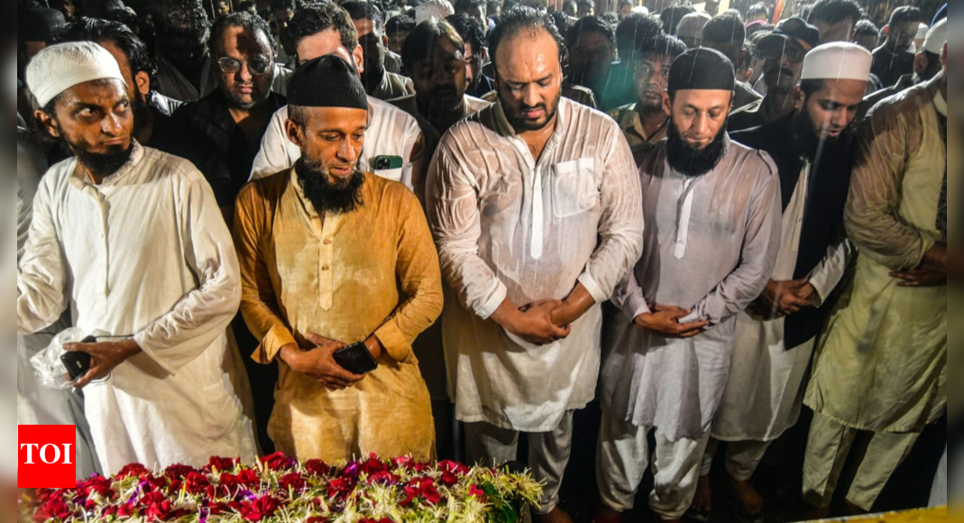 Baba Siddique News Live Highlights: State funeral accorded to late NCP ...