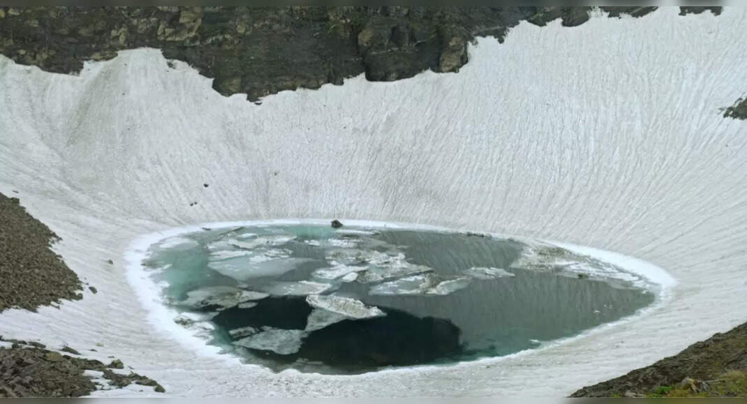 Roopkund Lake: The 'Lake of Skeletons' is shrinking: Roopkund faces ...