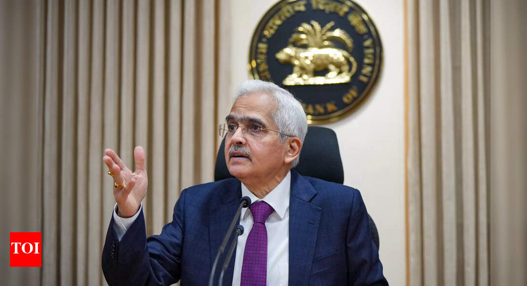 RBI Governor pitches for reducing cost, time of remittances - Times of ...