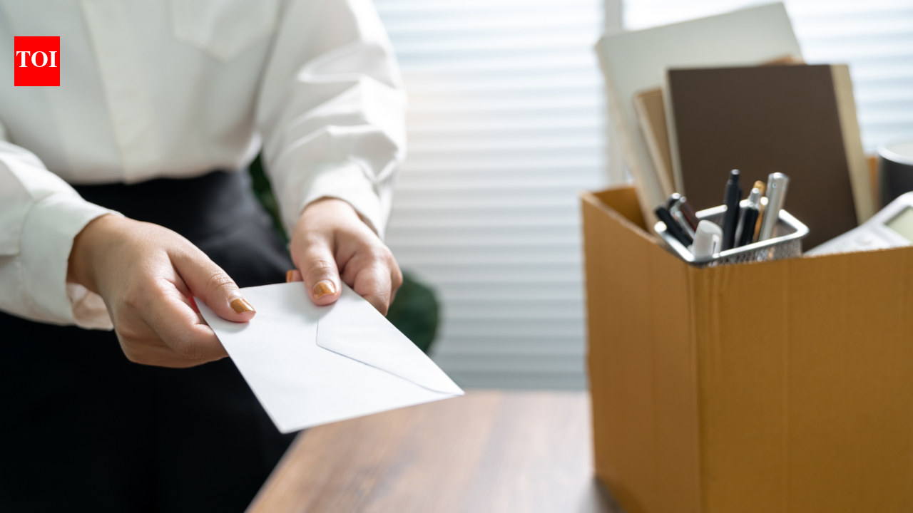 10 Tactful Ways to Exit a Job Without Burning Bridges