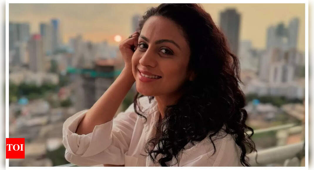Manasi Parekh shares a glowing morning click - Finally home | Gujarati ...