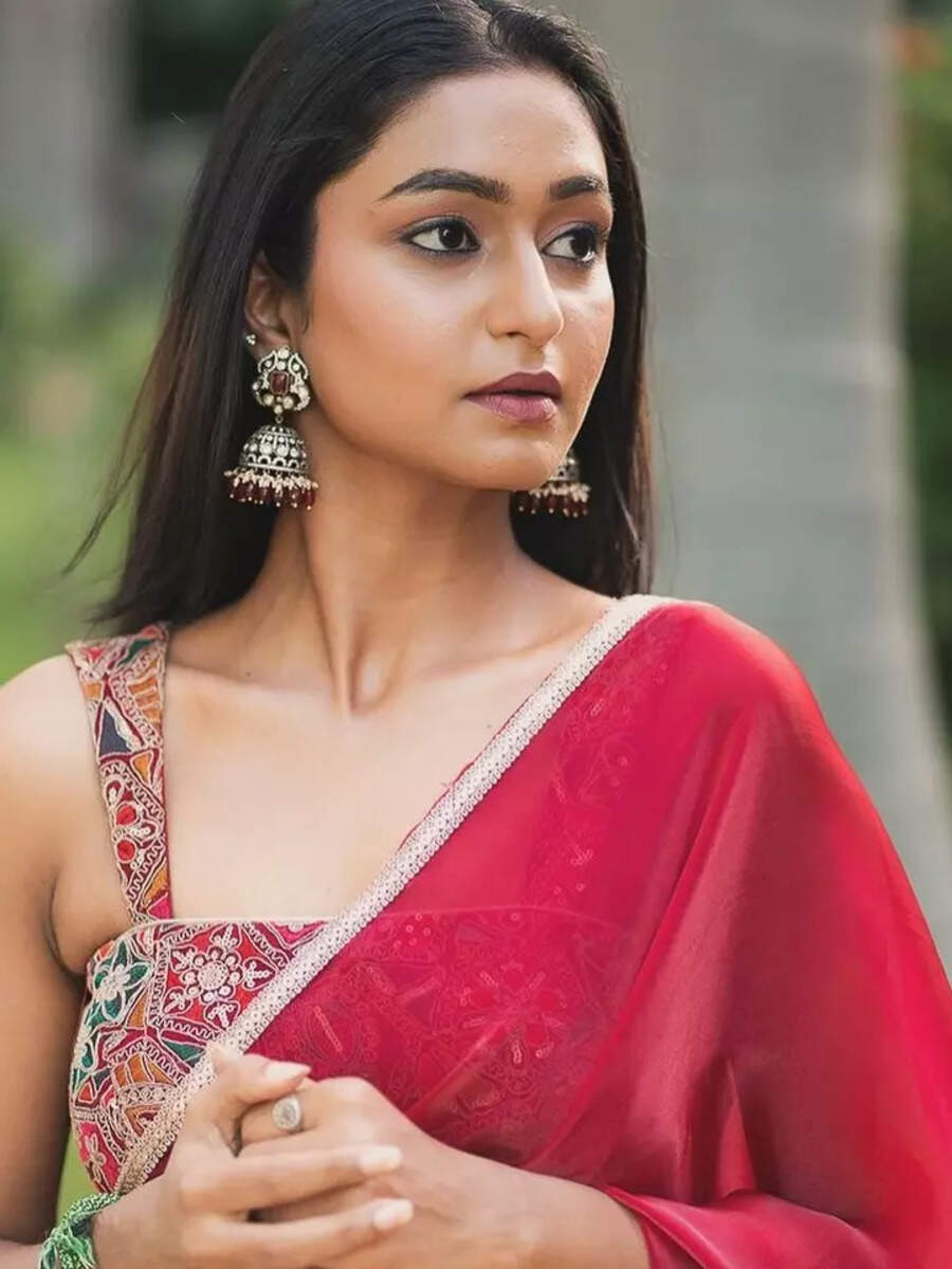 Chaya Devi Kannan is a vision of grace and elegance, here's proof ...