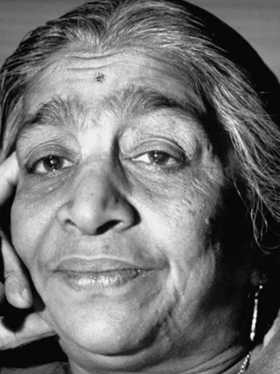 8 classic poems by Sarojini Naidu and their iconic themes | Times of India