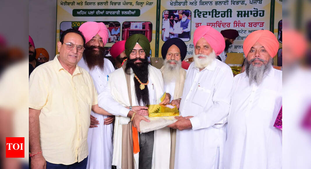 Warm send off to Moga chief agriculture officer | Chandigarh News ...