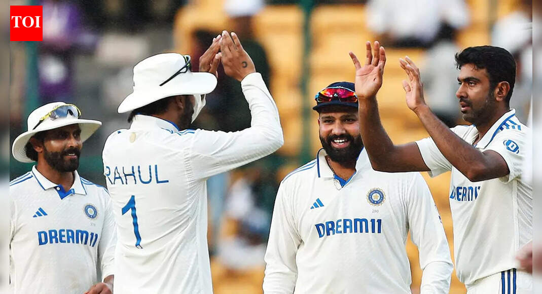 India vs New Zealand Live, 1st Test Day 2: Kuldeep gets Latham after ...