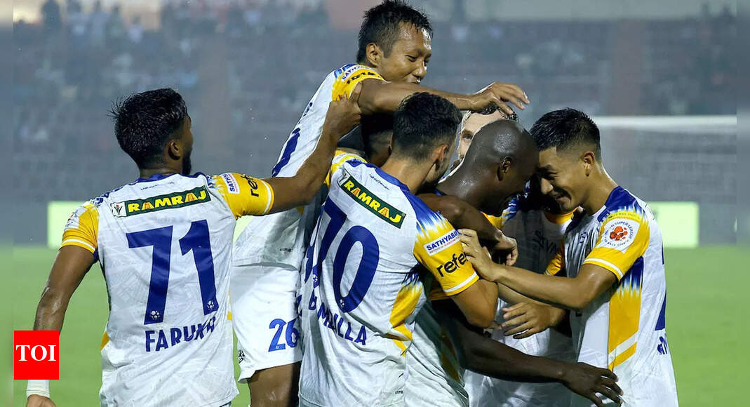 10-man Chennaiyin FC snatch 3 points at NorthEast United FC in ISL ...