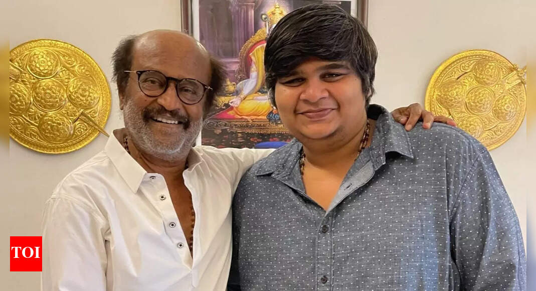 Karthik Subbaraj reveals he initially narrated the stories of 'Mahaan ...