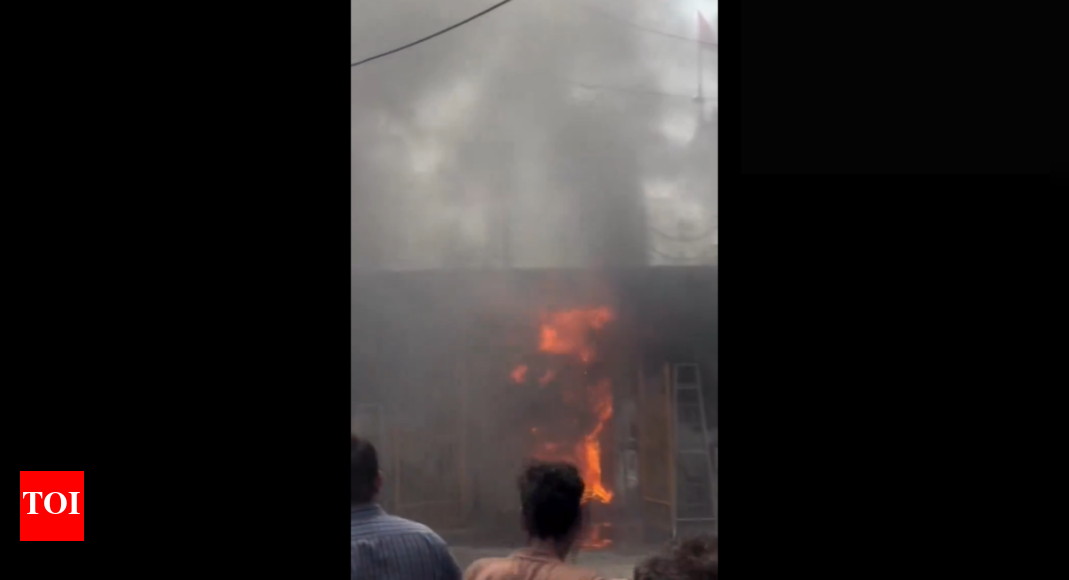 Fire breaks out at Santoshi Mata temple in Mumbai's Chembur Camp ...