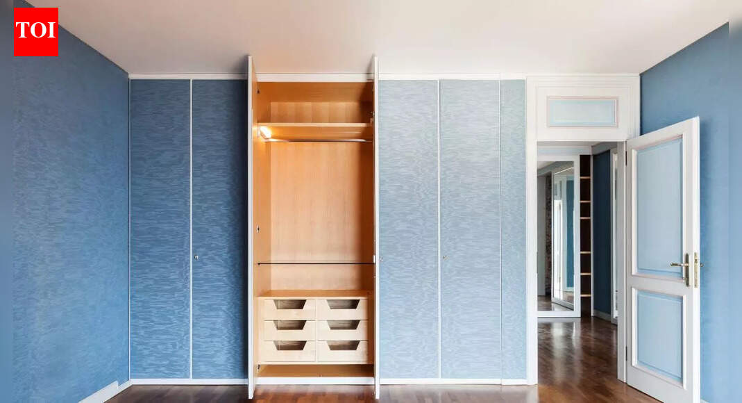 Best Wooden Almirahs: Top Beautifully Crafted Wonders for Your Home ...