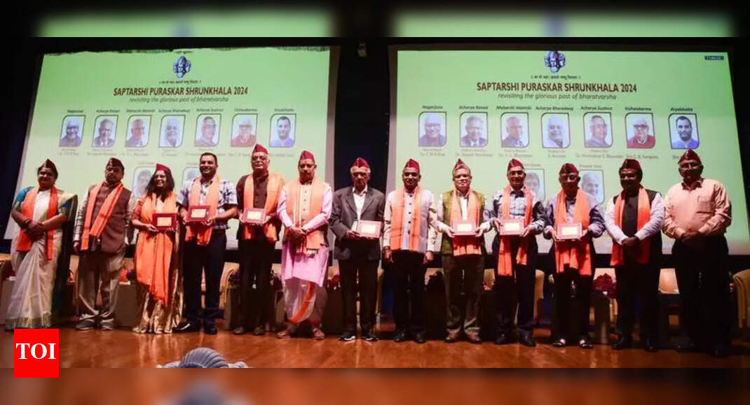 AI Models of Ancient Gurus at Saptarshi Puraskar 2024 Celebrate Modern ...