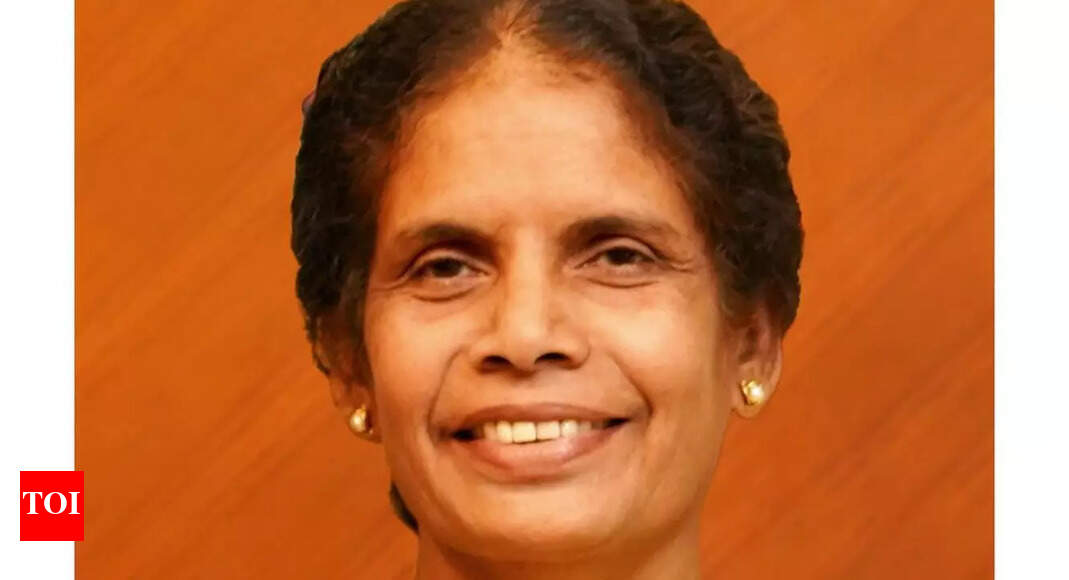 ‘Forensic’ director Akhil Paul’s mother Lilly Paul passes away ...