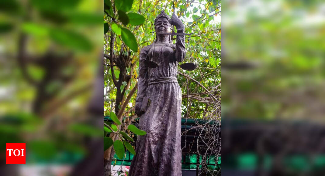 Supreme Court Redesigns Goddess of Justice: From Sword to Constitution ...