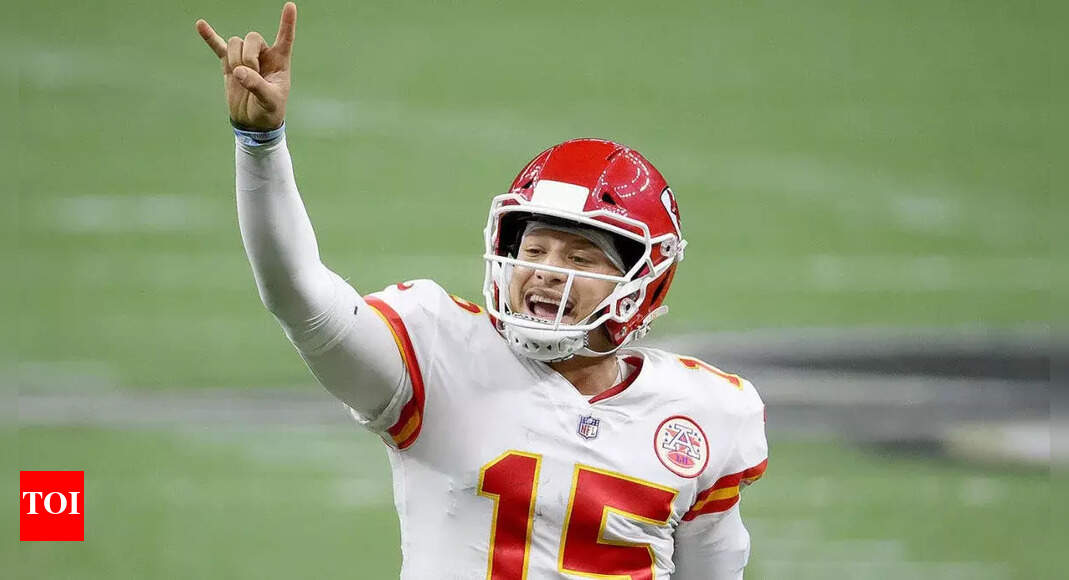 Mahomes Downplays His Toughness in Chiefs’ Unlikely Win Over 49ers ...