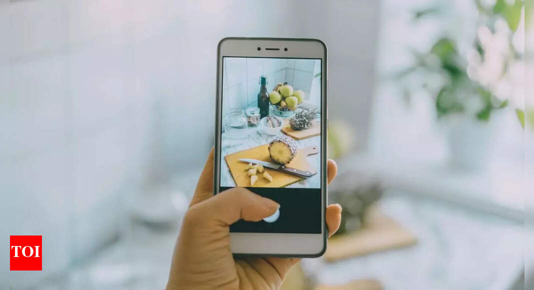 Snap Like a Pro Using The Best Camera Phones Under 30000 for Stunning ...