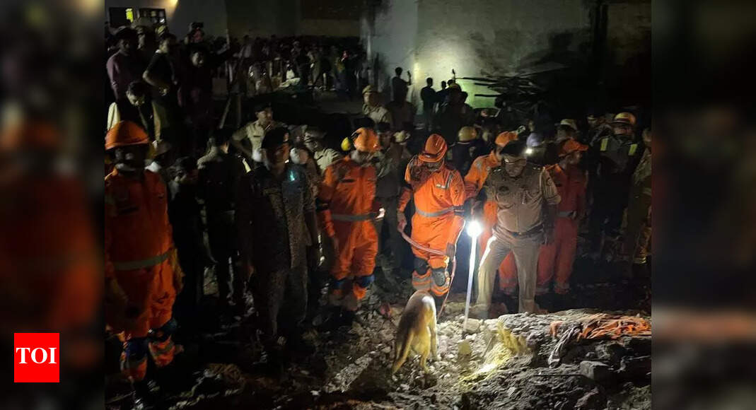 Tragic O2 Cylinder Explosion Claims Six Lives in Bulandshahr Family ...