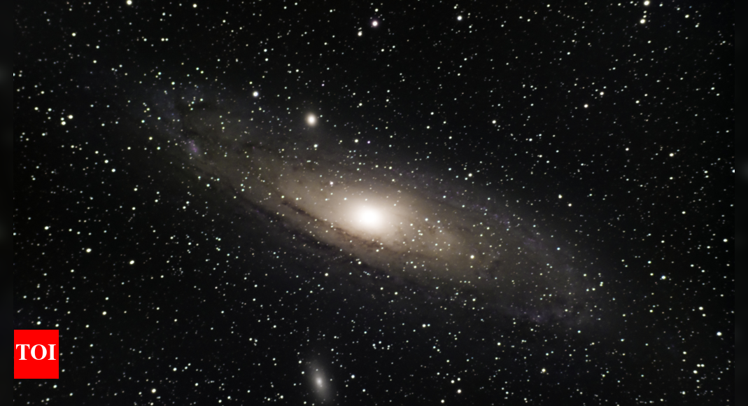 Moon and Mercury Aspects: Emotions and Communication in Your Natal ...