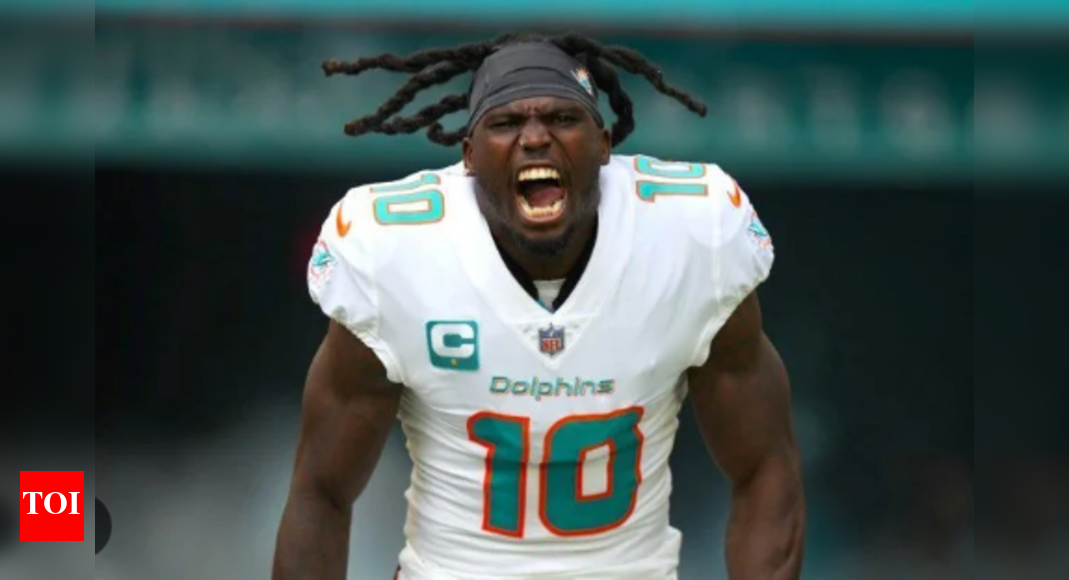 "Tyreek Hill’s Instagram Post and Injury Concerns Leave Dolphins Fans on Edge and Emotional ...