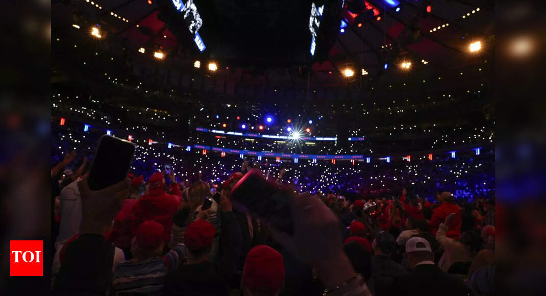 US Election 2024 Live Updates: Thousands of MAGA die-hards flood Trump ...