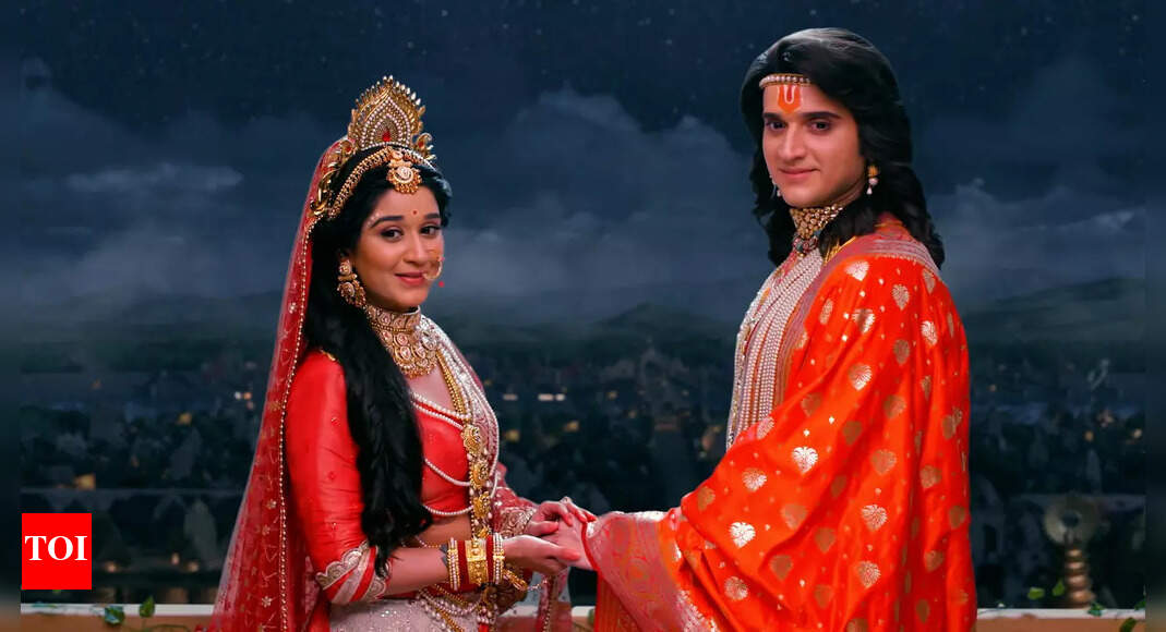 Shrimad Ramayan: Lord Ram honors his love for Sita with a golden idol ...