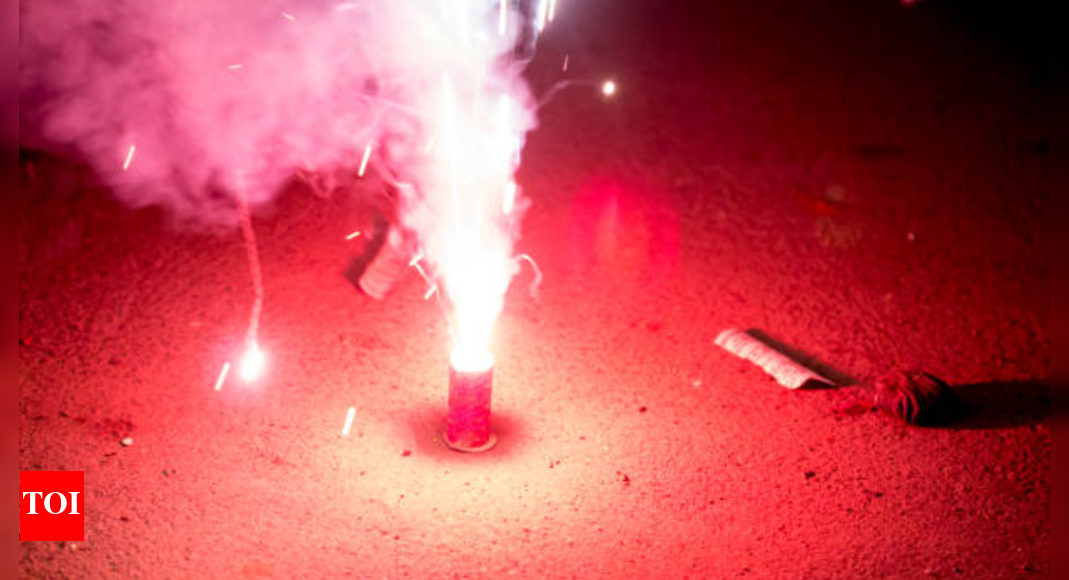 Firecracker pollution: How toxic smoke affects children's vision ...