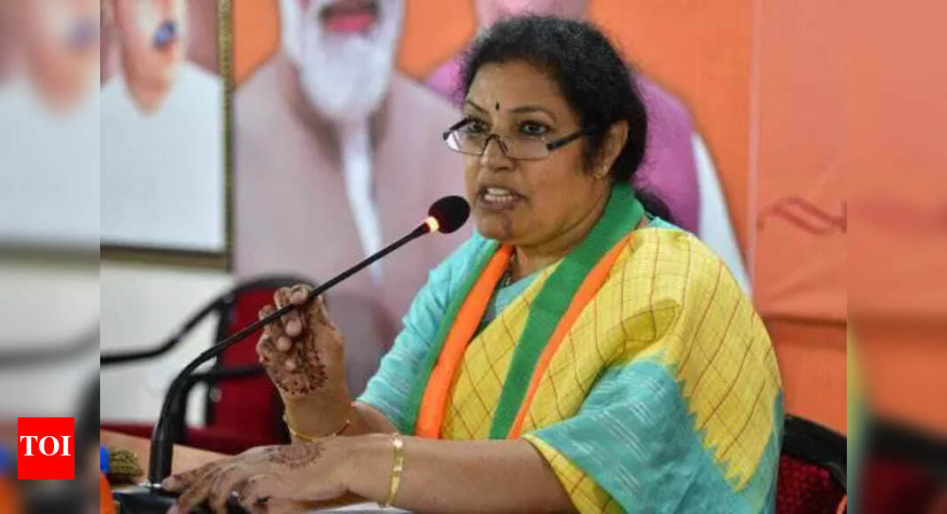 BJP's Purandeswari Launches Sanghatan Parva Workshop in Vijayawada, Appoints Returning Officers ...