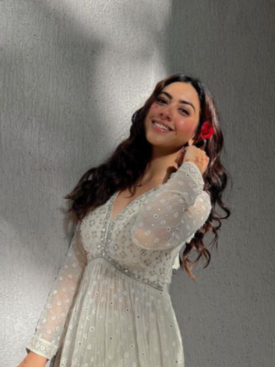 Reem Shaikh's stunning shararas for festive season | Times of India