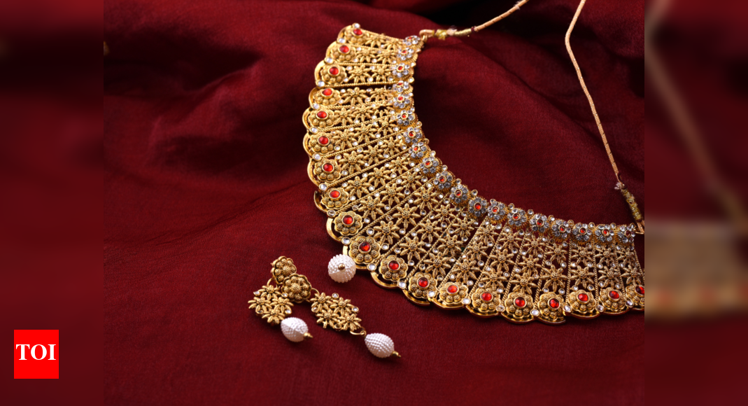 How much does gold cost in the US? - The Times of India