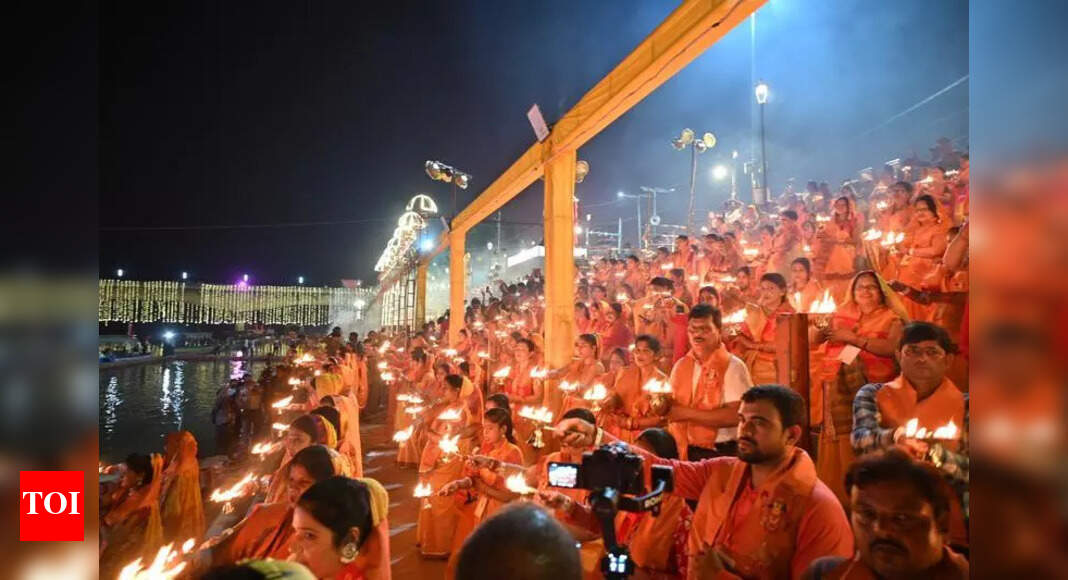 Ayodhya Deepotsav: Ayodhya Deepotsav: 35 Lakh Lamps, 18 Tableau, and a ...