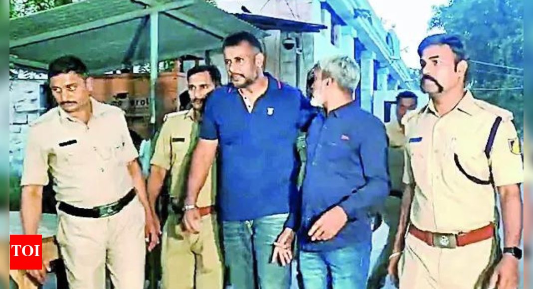 Karnataka HC Grants Darshan Bail for Surgery, Actor Released After 4 ...