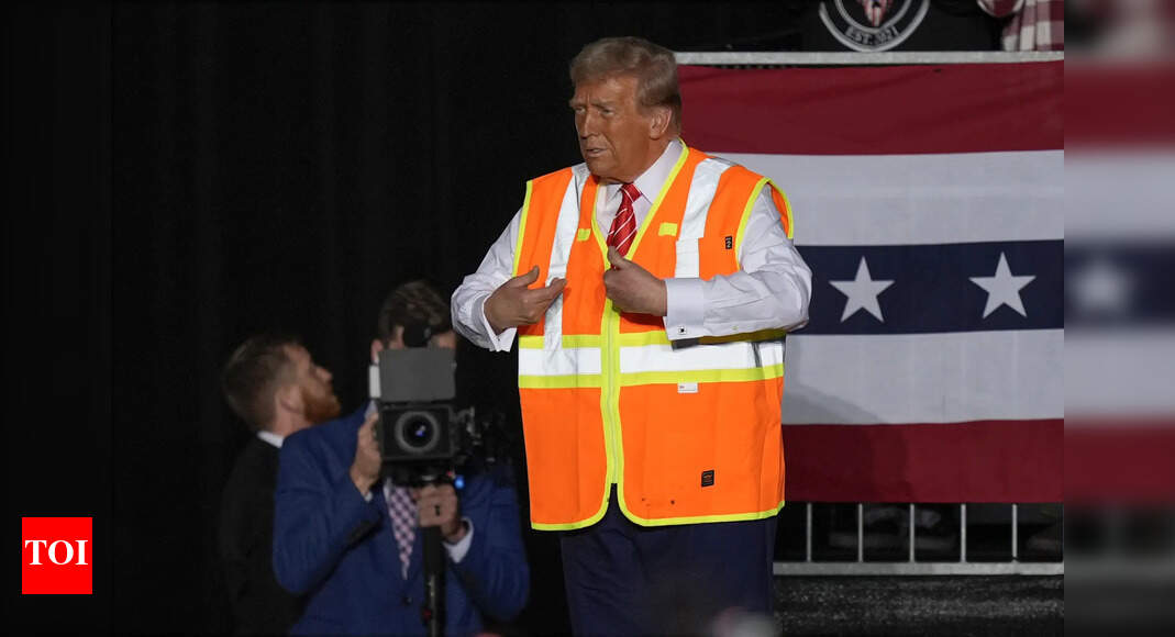 Donald Trump: Garbage Row: 15 times Donald Trump used dehumanising ...