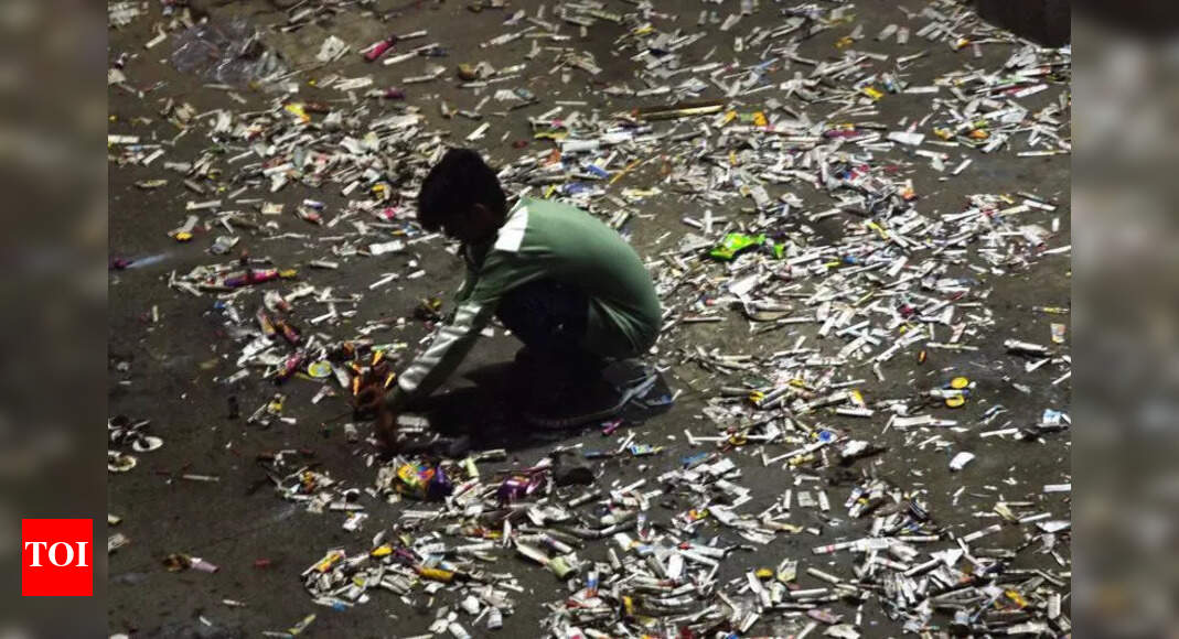 Bengaluru Firecracker Accident: Multiple Bystanders Suffer Eye Injuries ...