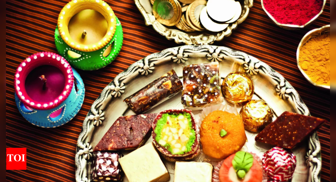 Diwali festivities bring cheer to households and trading establishments ...