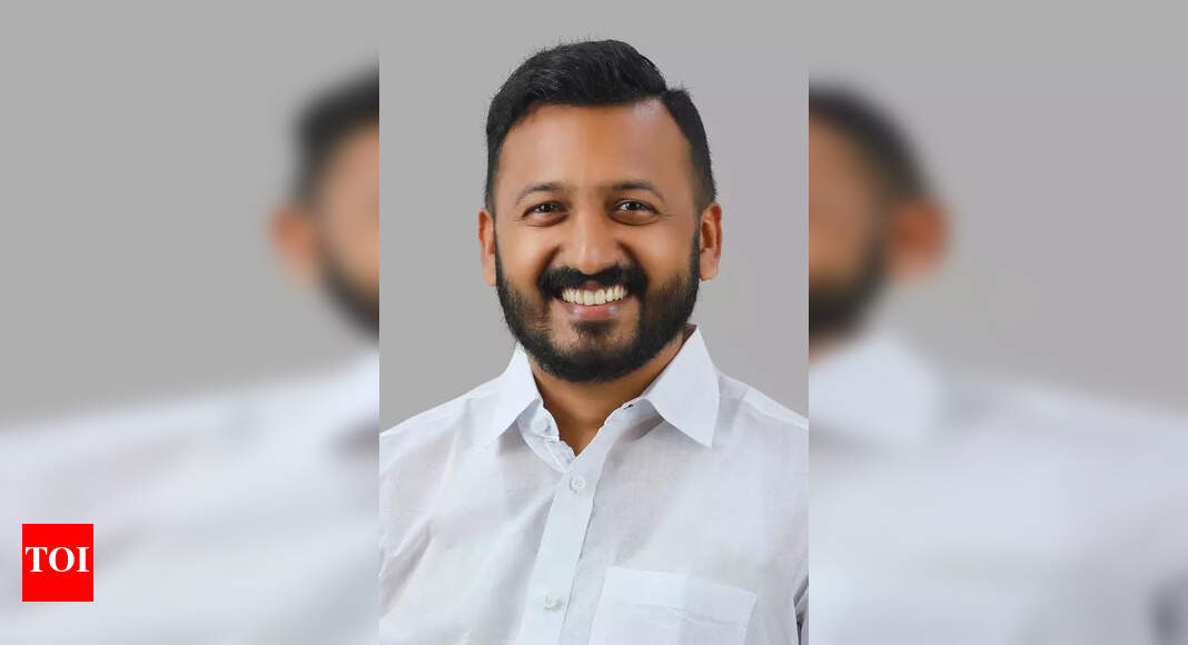 Palakkad: UDF Snubs LDF Candidate P Sarin at Wedding, Sparks ... Palakkad: UDF Snubs LDF Candidate P Sarin at Wedding, Sparks ...