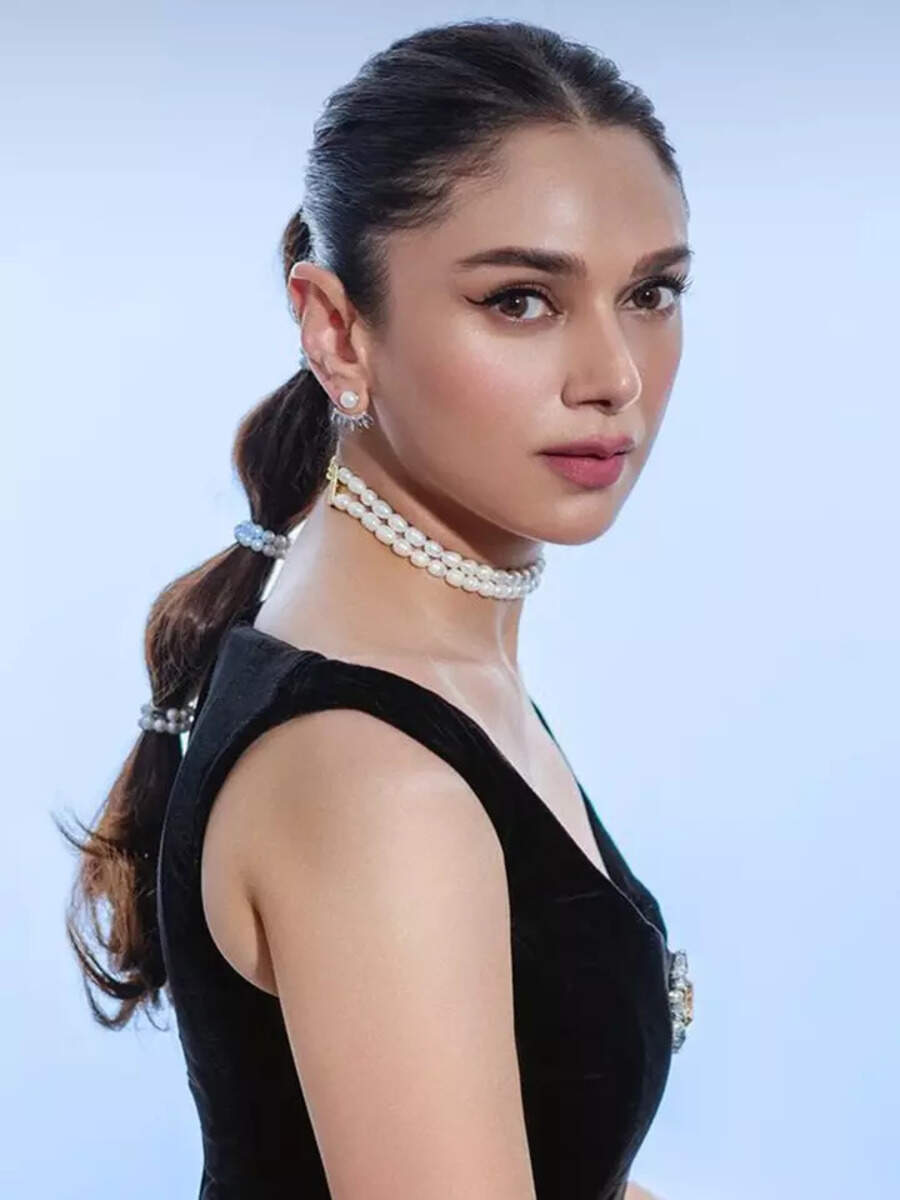 Aditi Rao Hydari radiates old Hollywood glamour in an off-shoulder ...