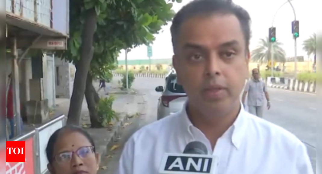 Shiv Sena candidate Milind Deora launches poll campaign in Worli ...