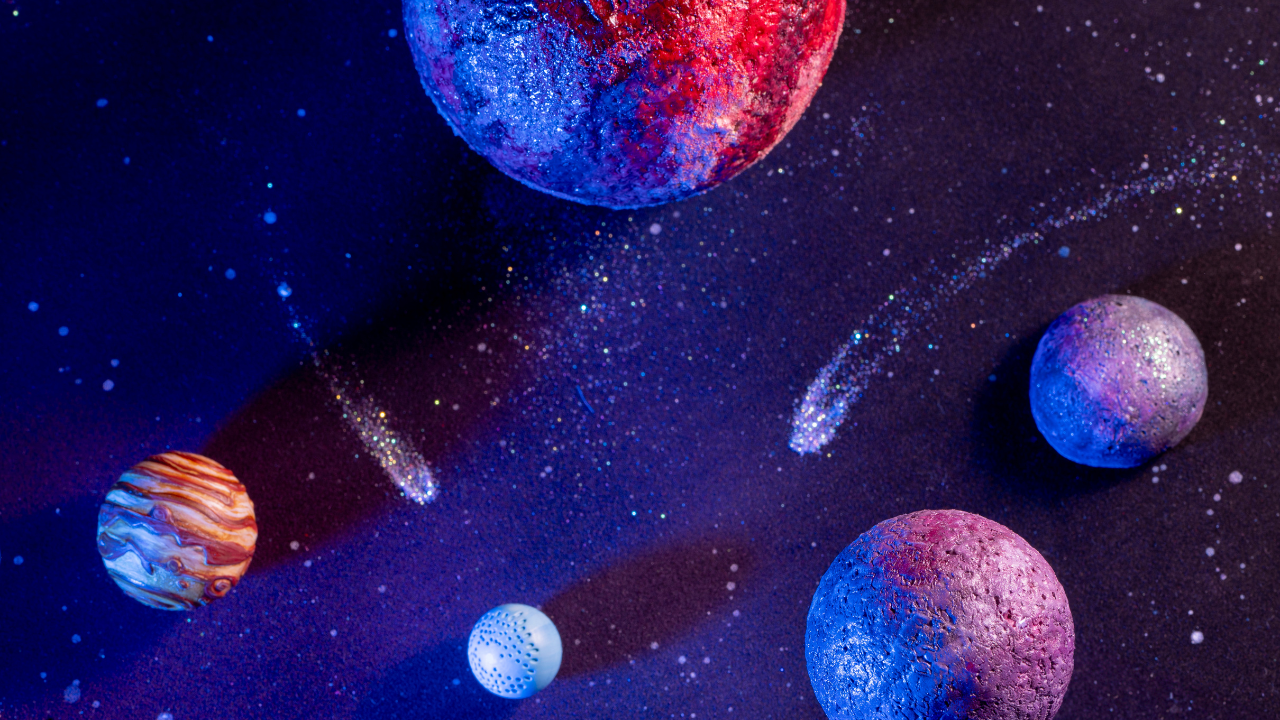 Moving Outer Planets