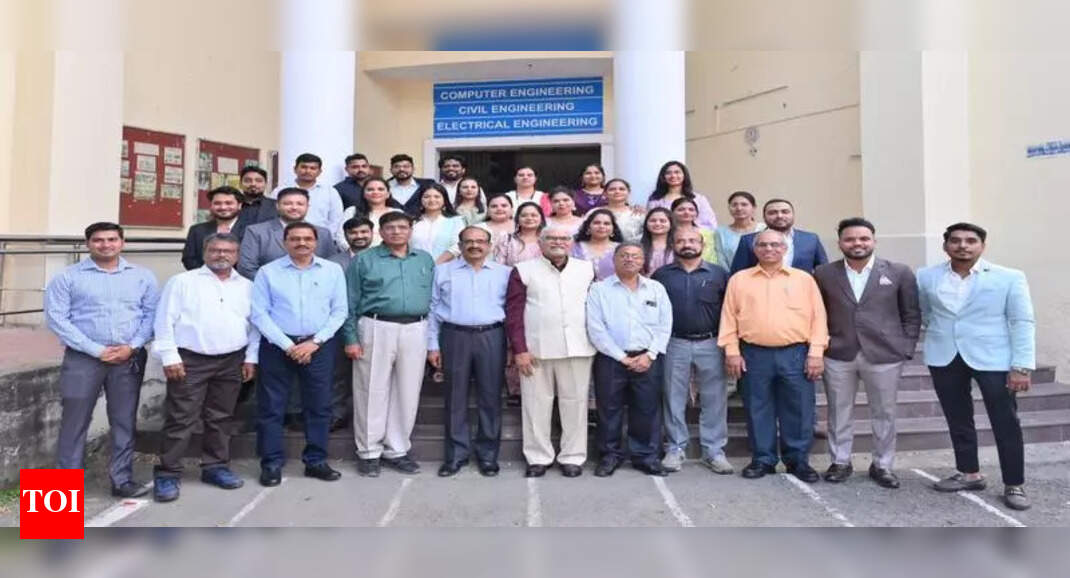 Nostalgic Alumni Reunion for Government Polytechnic Nagpur Civil ...