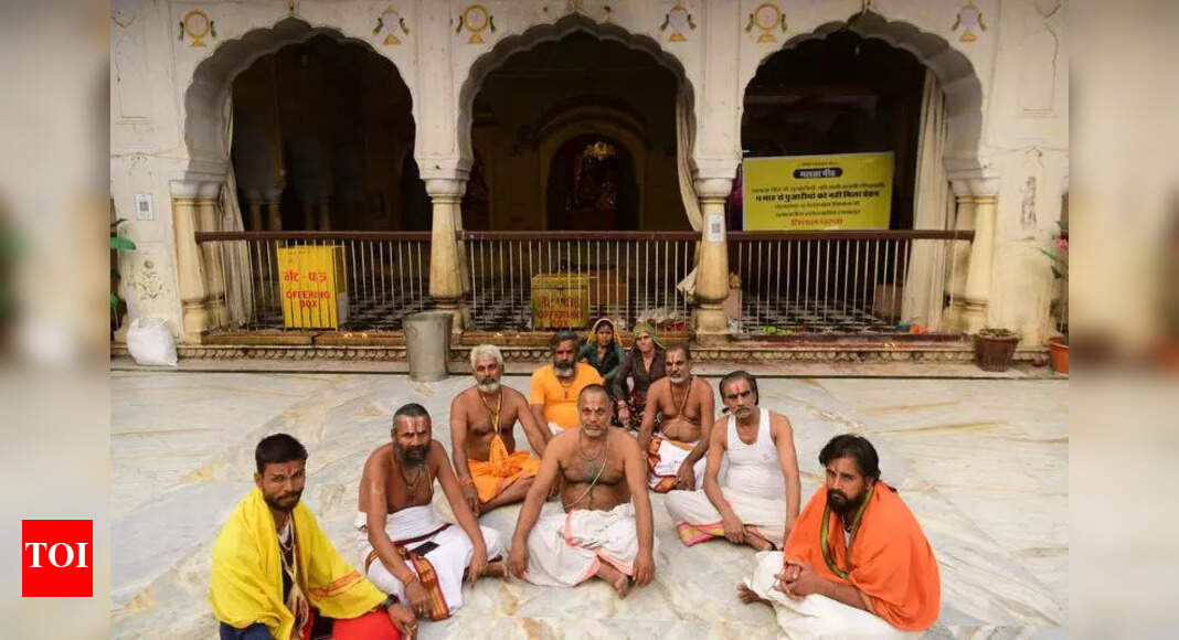 Galta Ji Priests Demand Pay After Four Months of Unpaid Salaries Amid ...