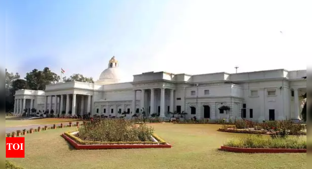 IIT-Roorkee Employee Allegedly Embezzles ₹25 Lakhs from Student ...