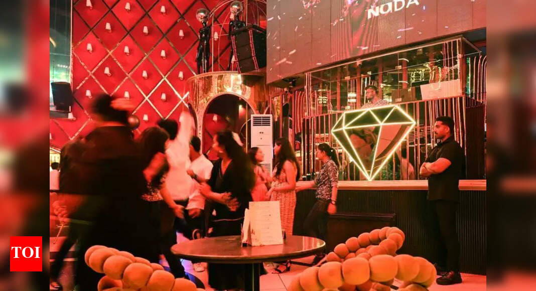 Noida Mall Bars Ordered to Enforce 21-Year Age Limit Ahead of Holiday ...
