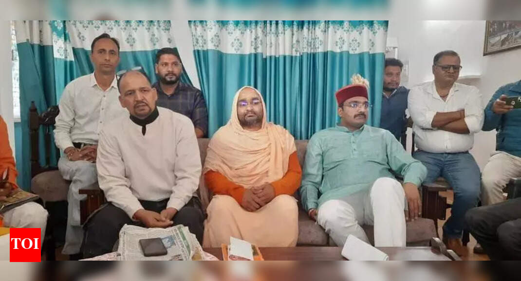 VHP Calls for Mahapanchayat Against Mosque in Uttarkashi on December 1 ...