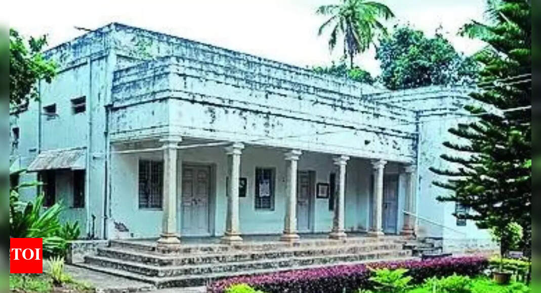 Memorial project delayed, family to sell Karnataka ex-CM Siddavanahalli ...