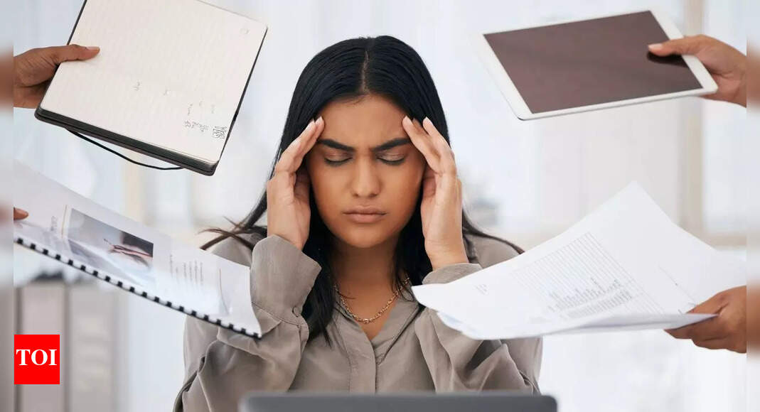 Inefficient Colleagues: How to Manage When Your Boss Takes No Action ...