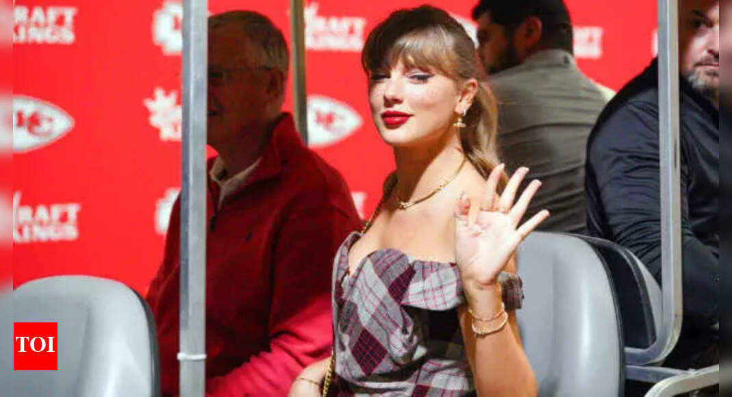 NFL referee's recent Taylor Swift gesture ignites fan outrage over ...