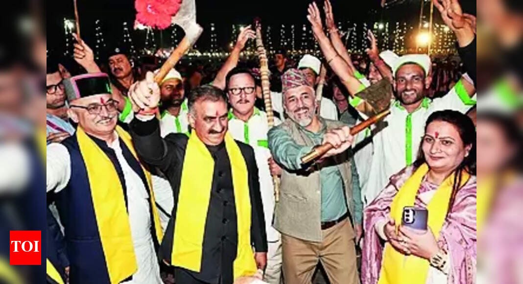 Himachal Chief Minister Sukhu Advocates for Scheduled Tribe Reservation ...