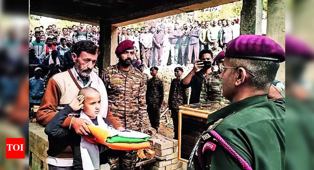 Naib Subedar Rakesh Kumar: Soldier Mourned and Cremated with State ...