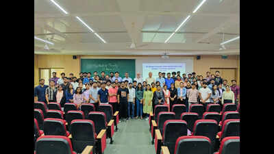 IIT Bhilai's Groundbreaking Lecture on Ascidian Symbiosis and CO2 ...