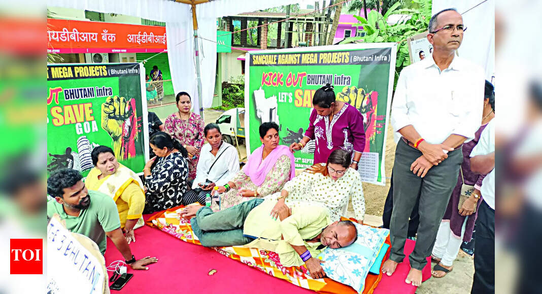 Sancoale panchayat secretary gets show cause notice over ‘casteist ...