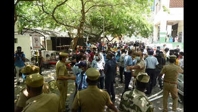 Security Gaps at RGGGH: Crowds Unchecked Despite New Measures | Chennai ...