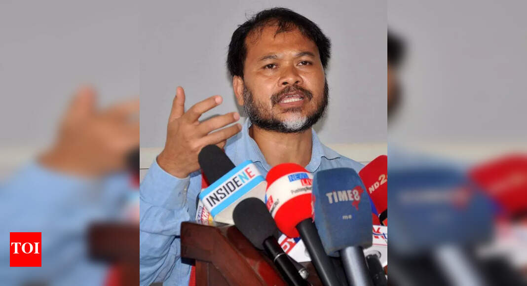 Opposition Parties Demand Dismissal of Assam Police Officer After ... Opposition Parties Demand Dismissal of Assam Police Officer After ...